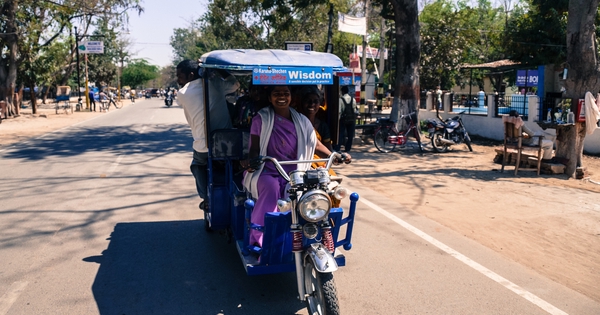 Conductrices de rickshaws écologiques en Inde - Ulule