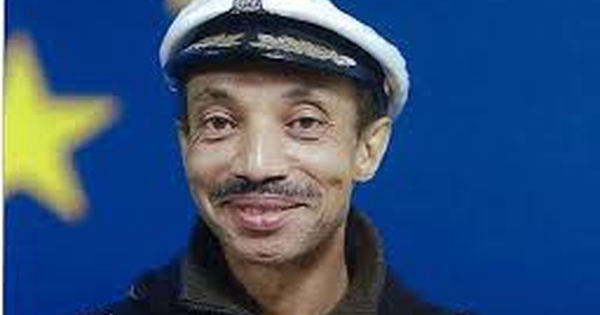 CD Best Of CaptainFreddyAz - including Hits single - Ulule